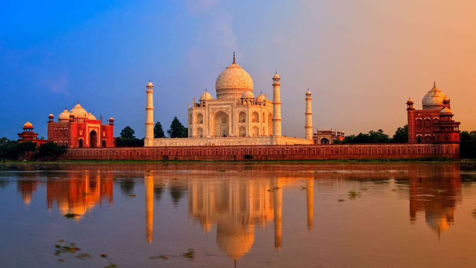 Did Shah Jahan Build An Unfurnished Black Taj Mahal?