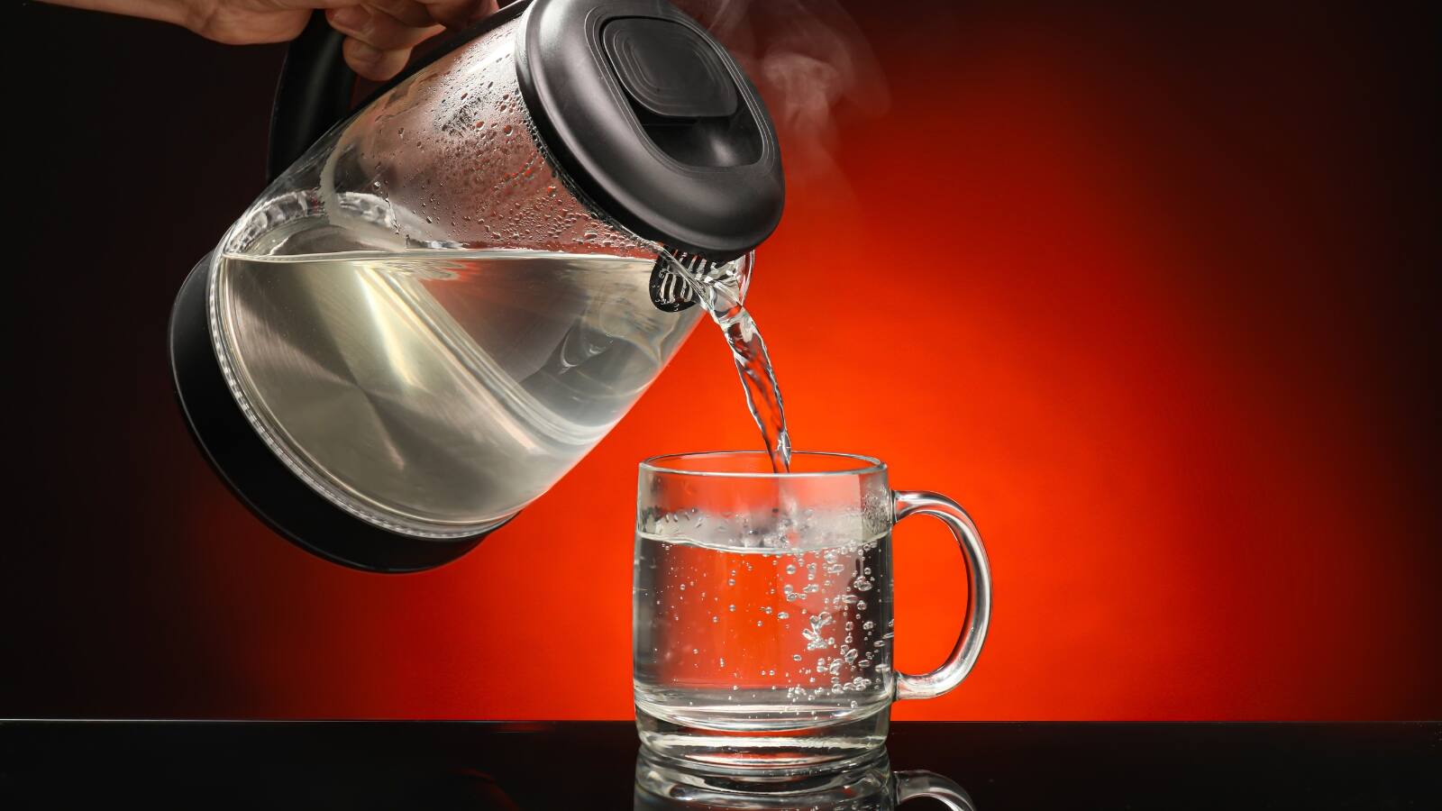 Drinking Boiled Water Daily In Winter? These 3 Common Mistakes Can ...