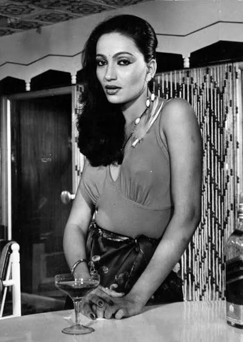 Bollywood’s Forgotten Item Queen Who Fell In Love With Gabbar And ...