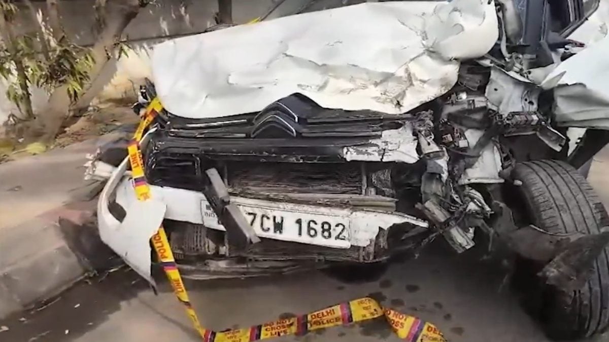 Speeding Car Crash Kills Cab Driver, Passenger In South Delhi, Accused ...