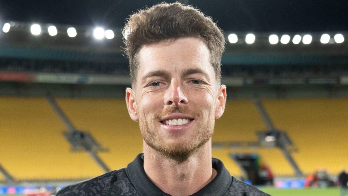 Mitchell Santner Creates History, Becomes 1st New Zealand Cricketer To ...