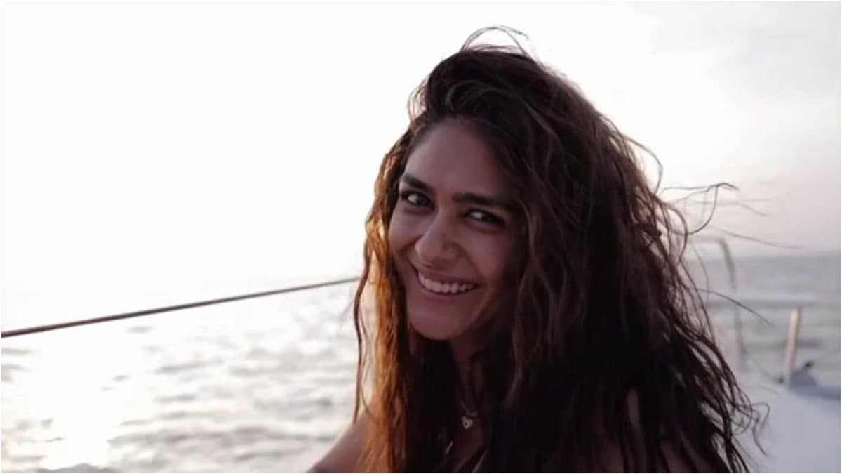 ‘Grounded And Unshaken’: Mrunal Thakur Shares FIRST Post Amid Wedding ...