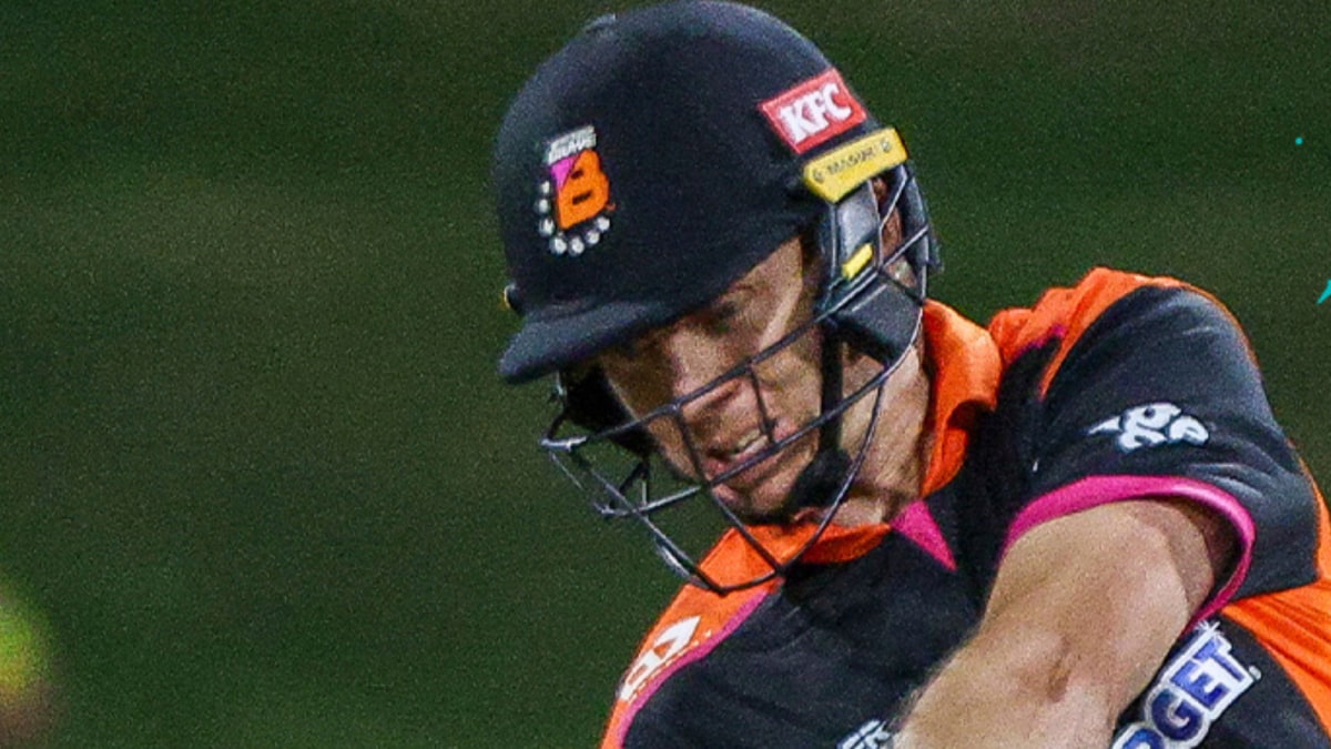 First Time In Cricket History! Two Batters Retired Out As Super Smash ...