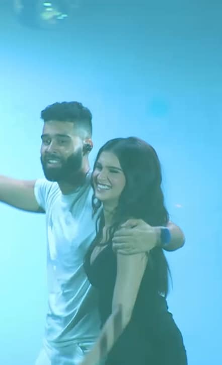 AP Dhillon-Tara Sutaria-Veer Pahariya Kiss Row Breakdown: Who Stands ...