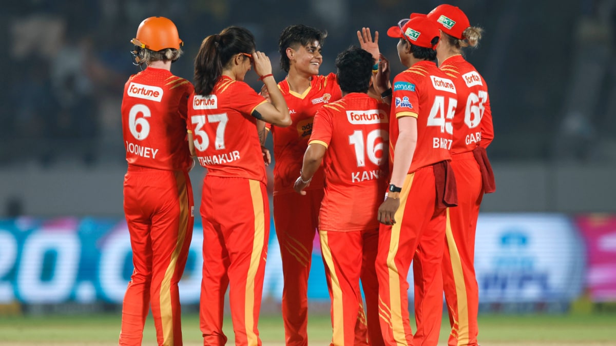 UP Warriorz Vs Gujarat Giants Live Score, WPL 2026: Rajeshwari Picks Up ...
