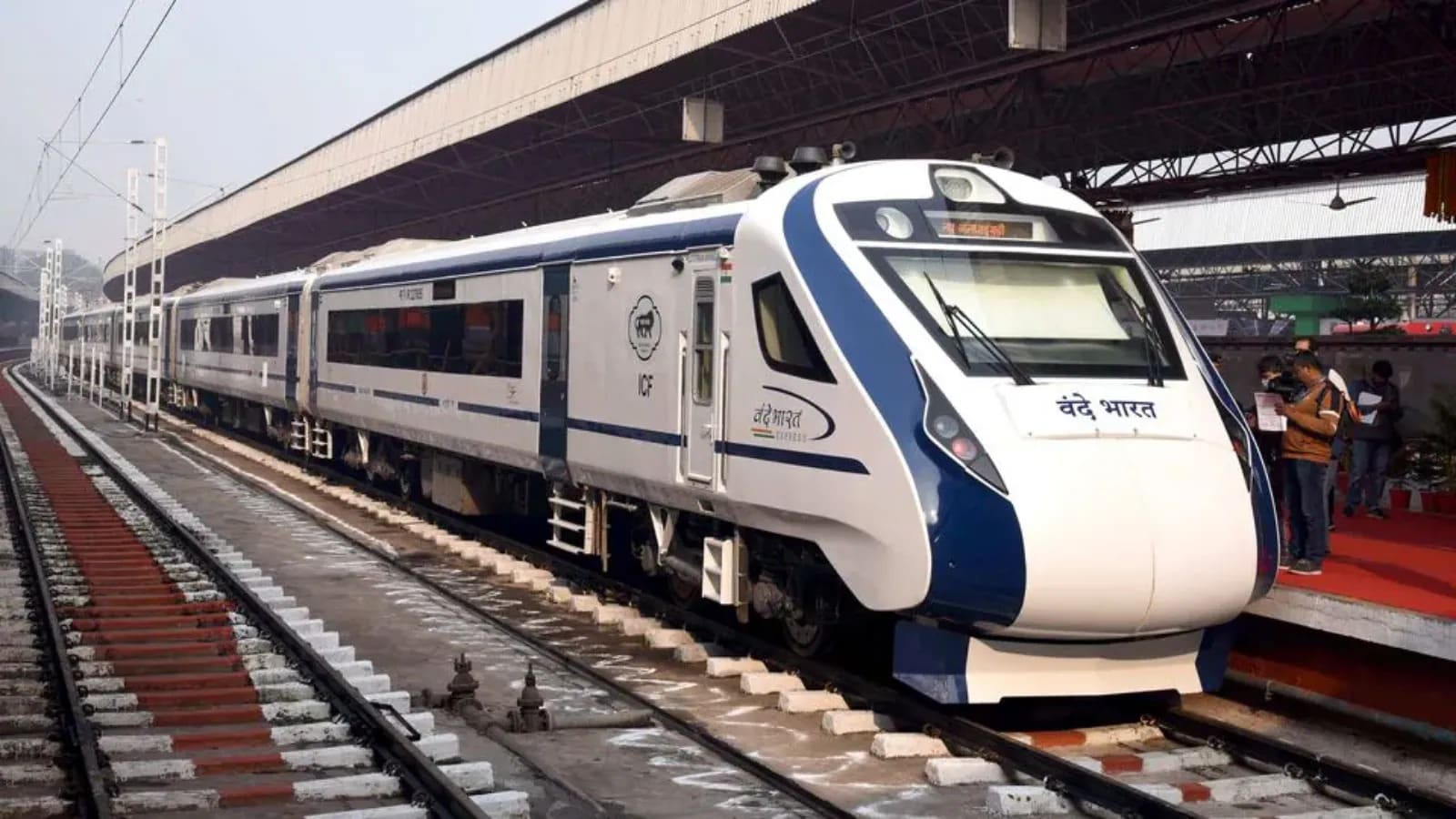 Vande Bharat Sleeper Train Launch This Month: Check Meals, Fares, And ...