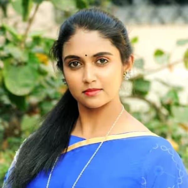 She Dreamt Of Being A Doctor, A Chance Meeting Turned Her Fate At 14 ...