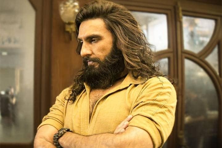 Dhurandhar Vs Dangal: A Mere ₹700 Crore Gap To Fill, Can Ranveer Singh ...