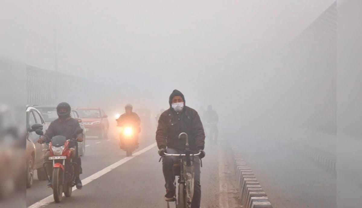 Delhi turns white on Makar Sankranti flash fog phenomenon explained