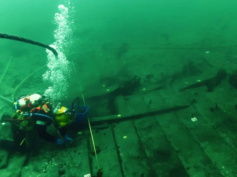 World’s Largest 600-Year-Old ‘Super Ship’ Found – Straight Out Of ...