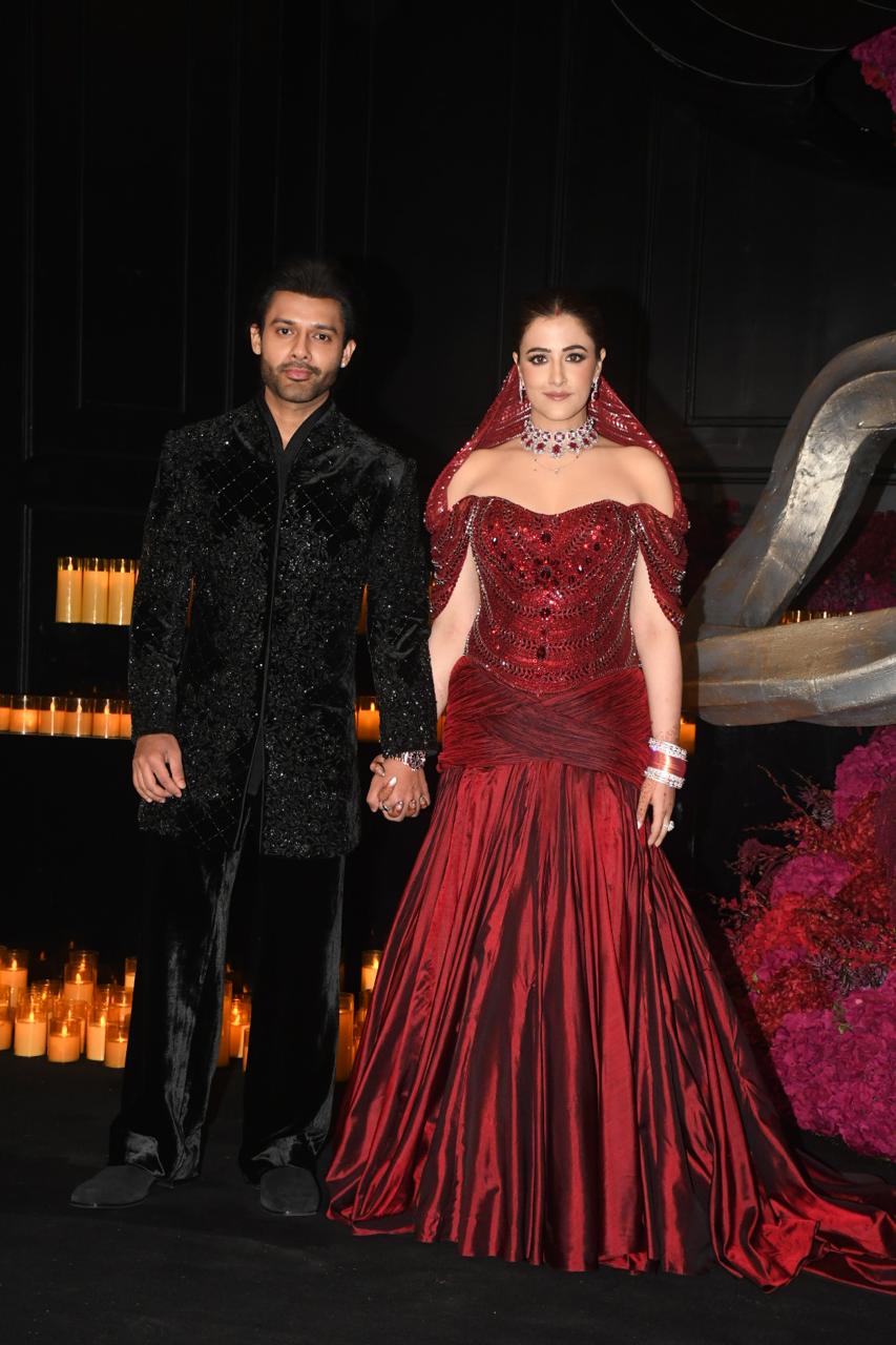 Kriti Sanon, Disha Patani, Mouni Roy Glam Up Nupur Sanon-Stebin Ben's ...