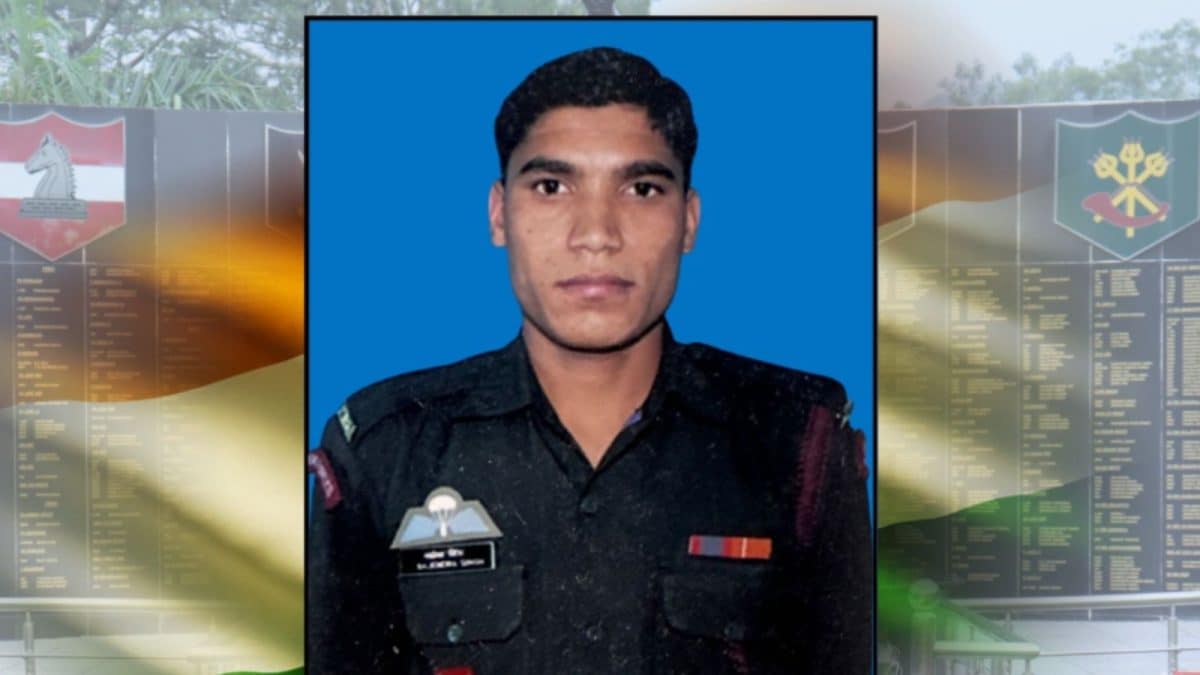 White Knight Corps Honors Havildar Singh’s Bravery in Operation TRASHI ...