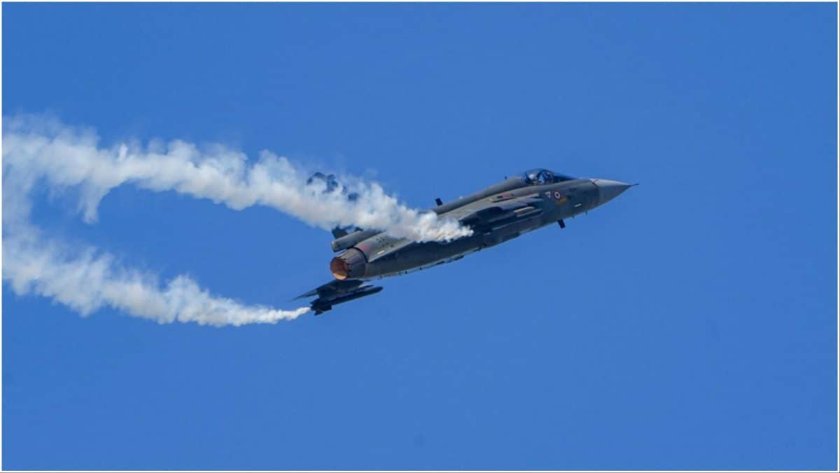 IAF Grounds Tejas Fleet For Maintenance Checks After Runway Incident At ...