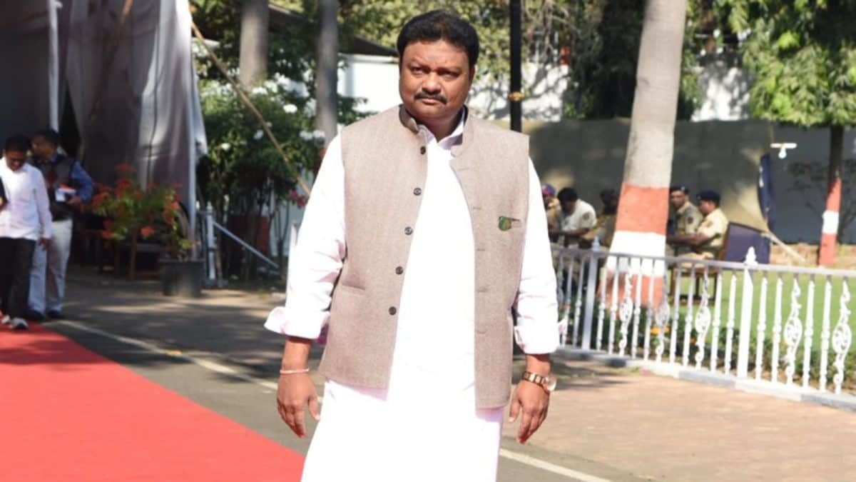 'Pay £1 Million Or Face Baba Siddique’s Fate': Maharashtra Congress MLA ...