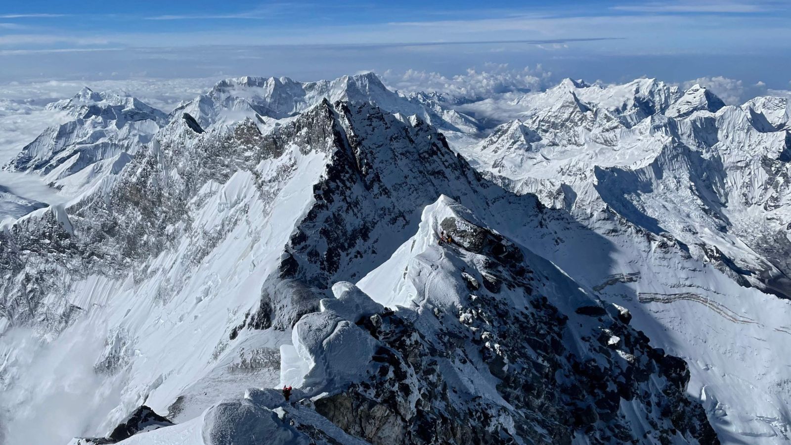 Ever Heard Of ‘Death Zone’? Mountaineers Climbing This Peak Will See A ...