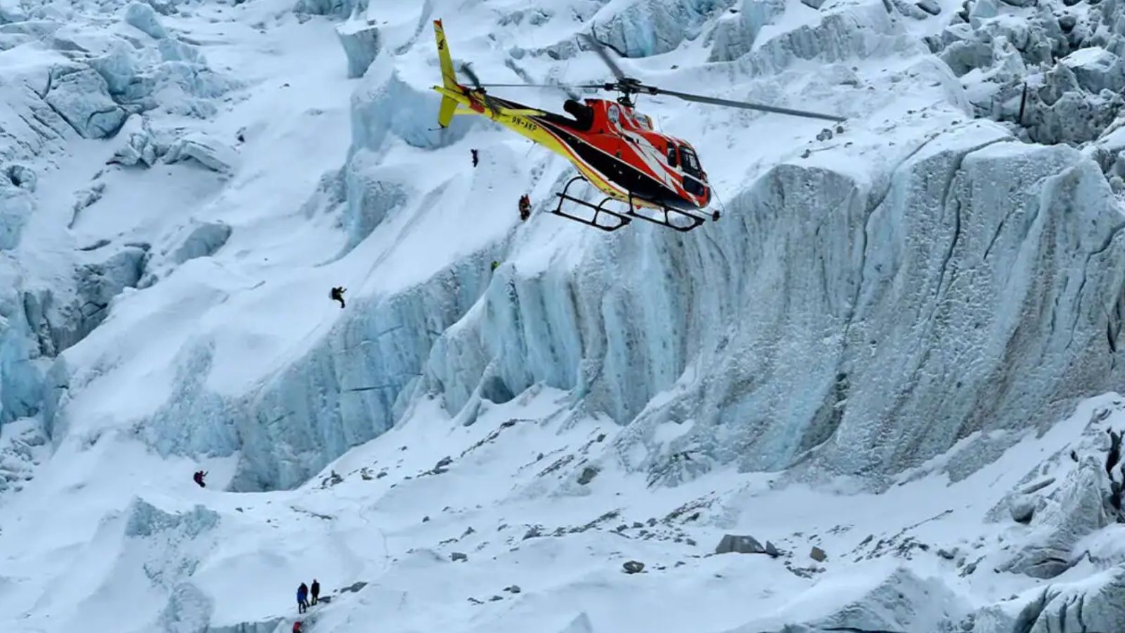 Ever Heard Of ‘Death Zone’? Mountaineers Climbing This Peak Will See A ...