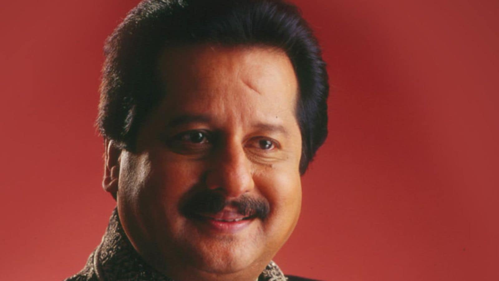 His Bollywood Debut Was So Strong That He Replaced Mukesh And Went On ...
