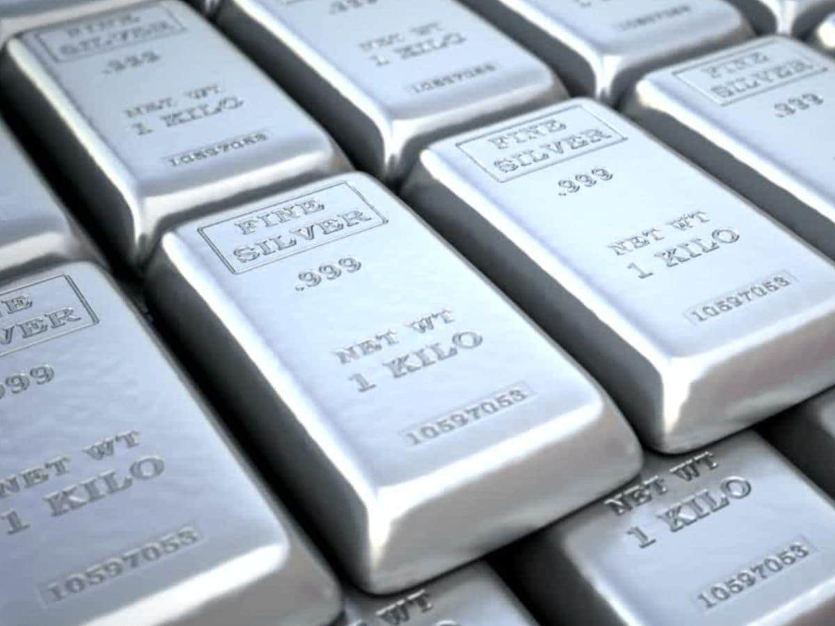 Silver Price Prediction: Will It Rise Or Fall In The Next 3 Months?