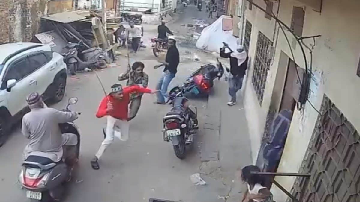 CCTV Captures Dramatic Broad Daylight Sword Attack In Jaipur, One ...