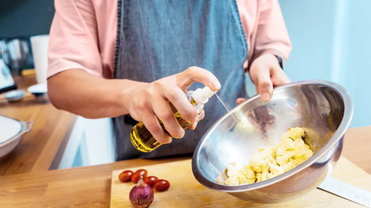 Man Awarded Rs 226 Crore As Cooking Spray Leaves Him With Rare Lungs ...