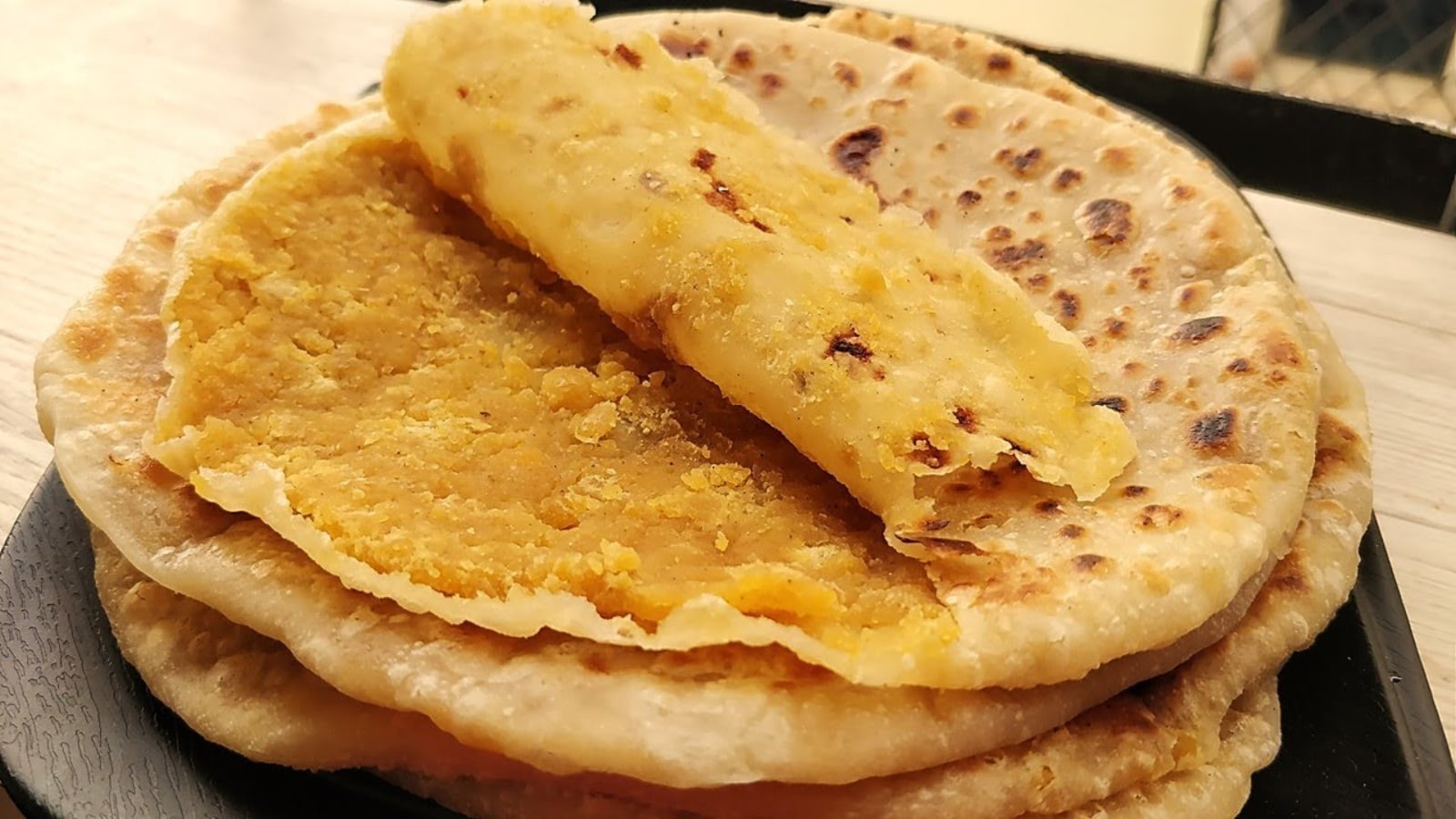 Obbattu, Bobbatlu, Polelu: How South India Celebrates Ugadi Through One ...
