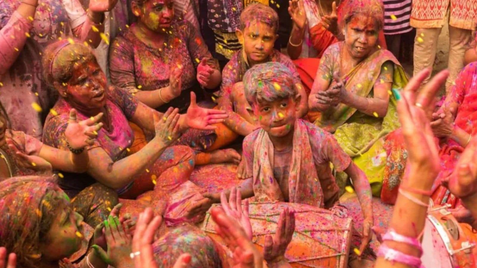 This 1940 Classic Film Gifted Bollywood Its First Holi Song