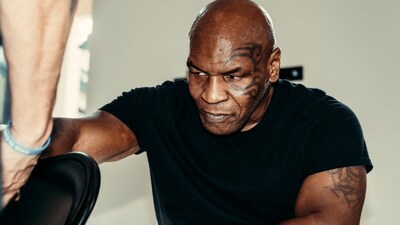 On This Day In 1985: Mike Tyson Wins His First Pro Boxing Match At Age ...