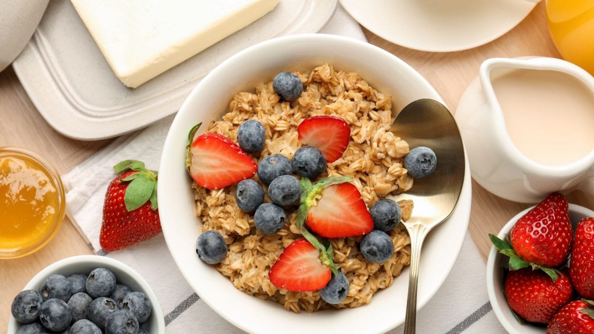 Too Hot To Cook? 7 No-Cooking Breakfasts Perfect For Summer Mornings