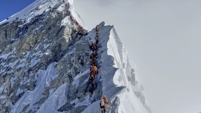 Everest Climbing Season Hits 100-Ft-High Speed Bump: Massive Ice Wall ...