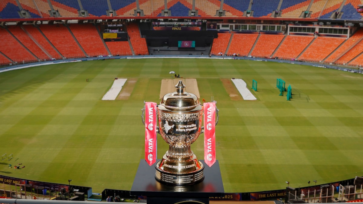 Narendra Modi Stadium Pitch & Ahmedabad Weather Prediction For GT Vs RR ...