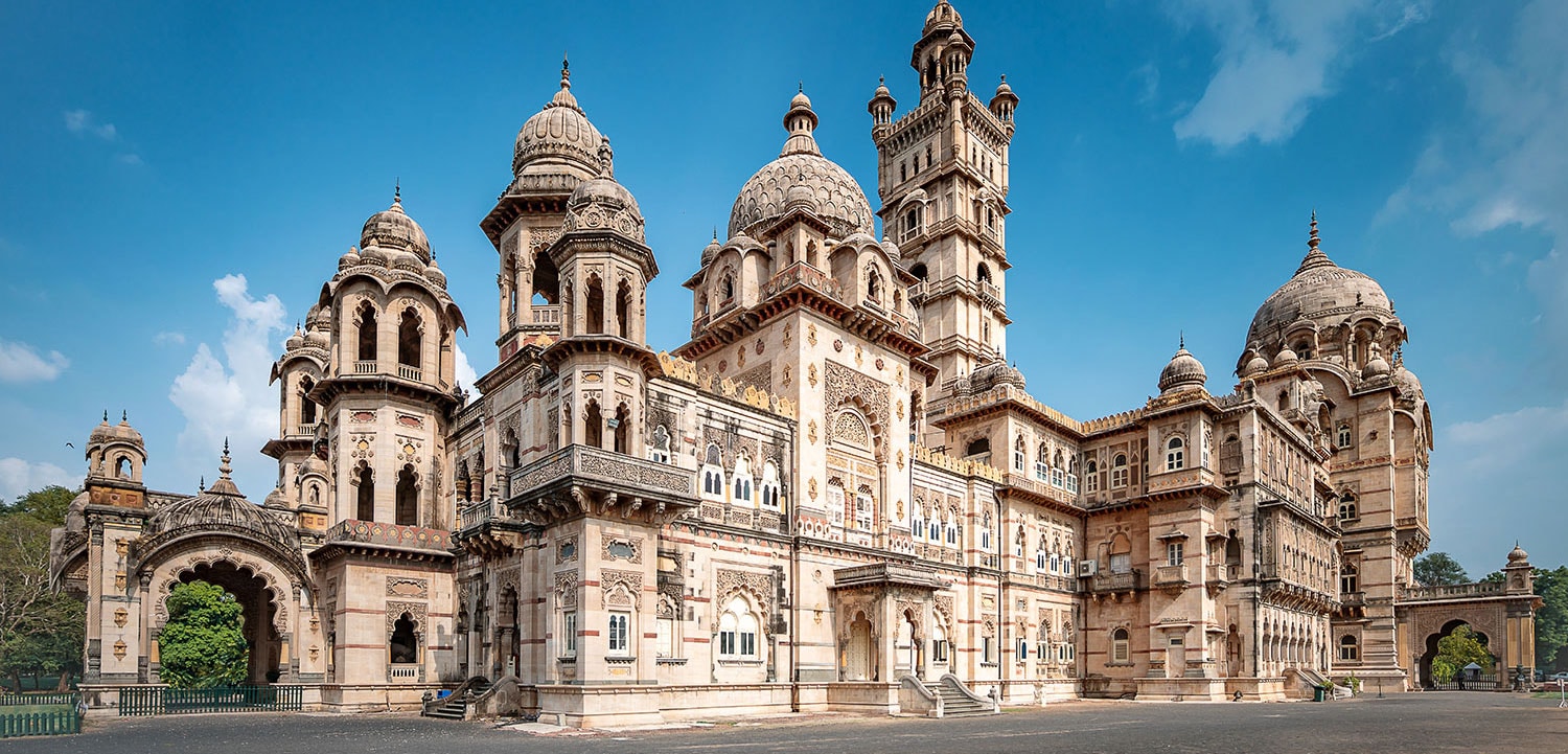 This Royal Palace In India Is The World’s Largest Private Residence
