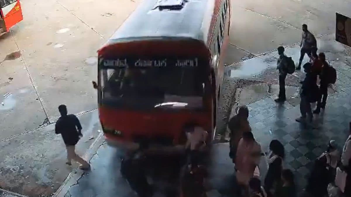 2-Year-Old Killed, Several Injured After Bus Driver Rams Into People At ...