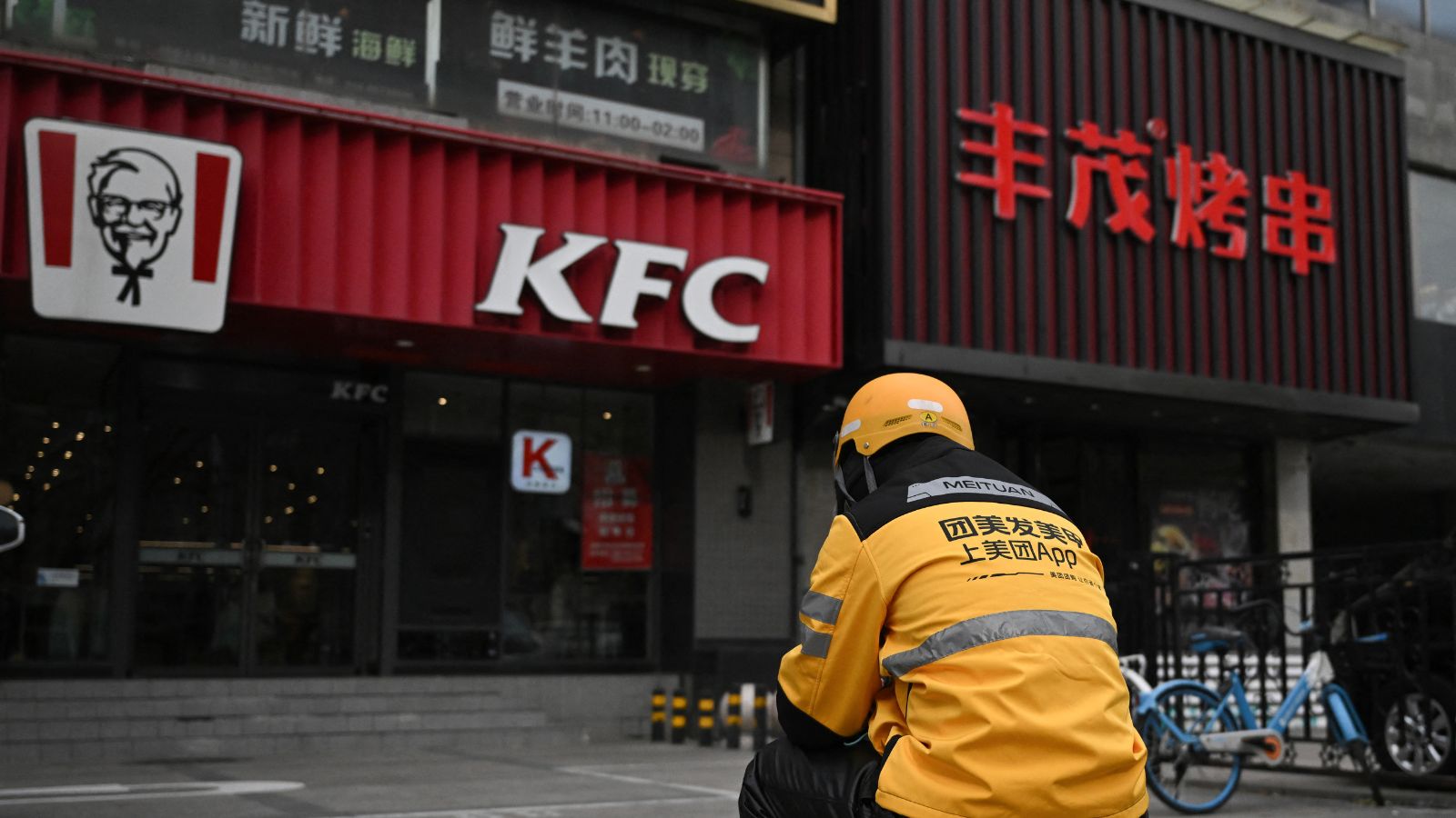 How China’s ‘Ghost Kitchens’ Became A Nightmare For Regulators, Is It A ...