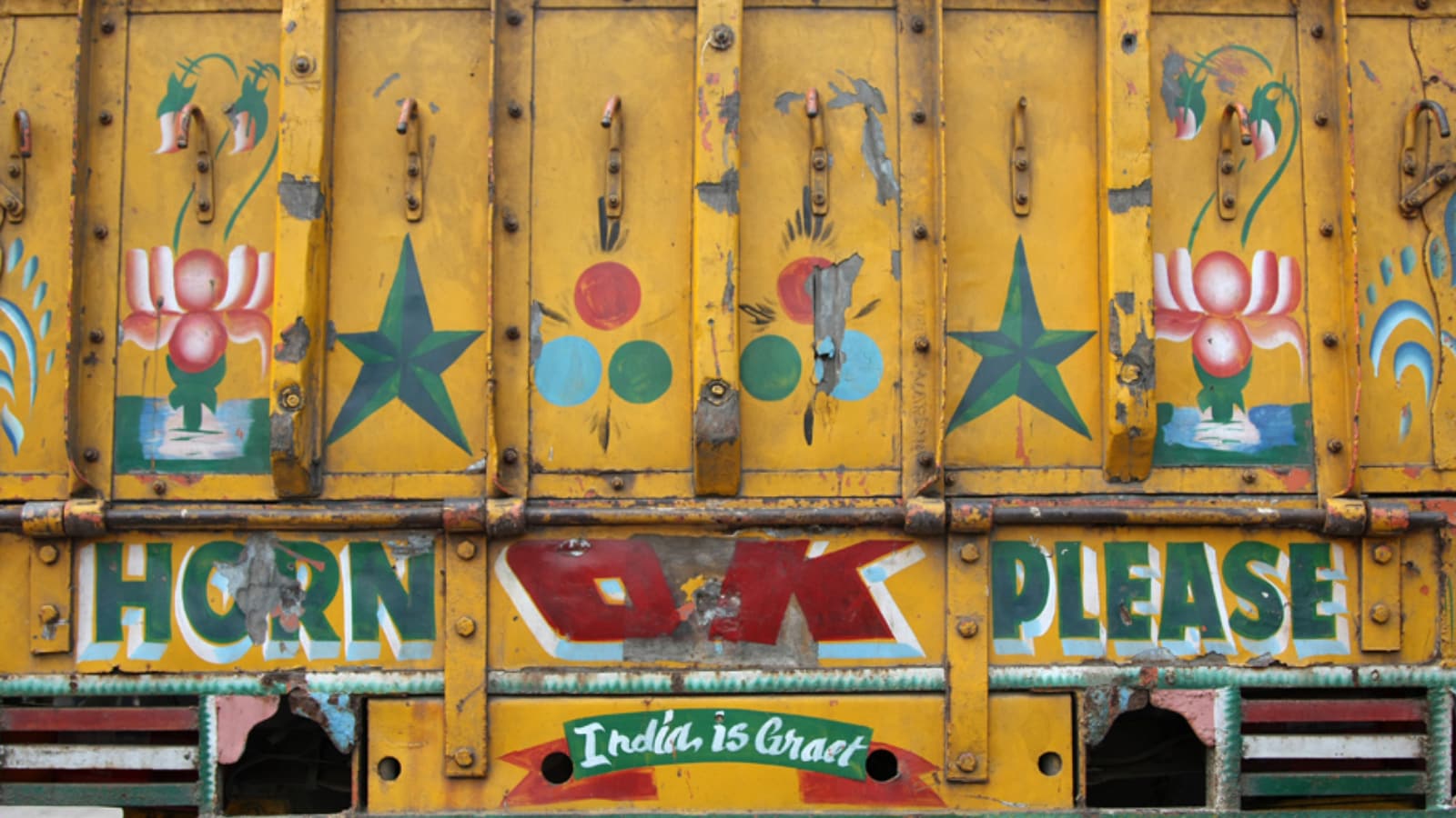 Why Do Indian Trucks Say 'Horn OK Please'? Inside The Fascinating ...