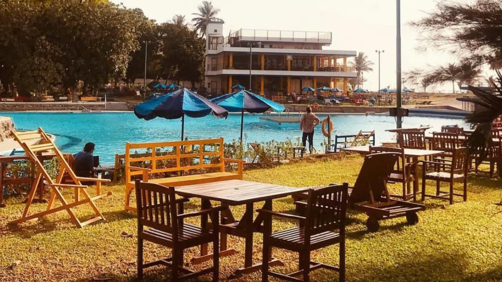 'Indians Were Not Allowed': Harsh Goenka Questions Breach Candy Club’s ...