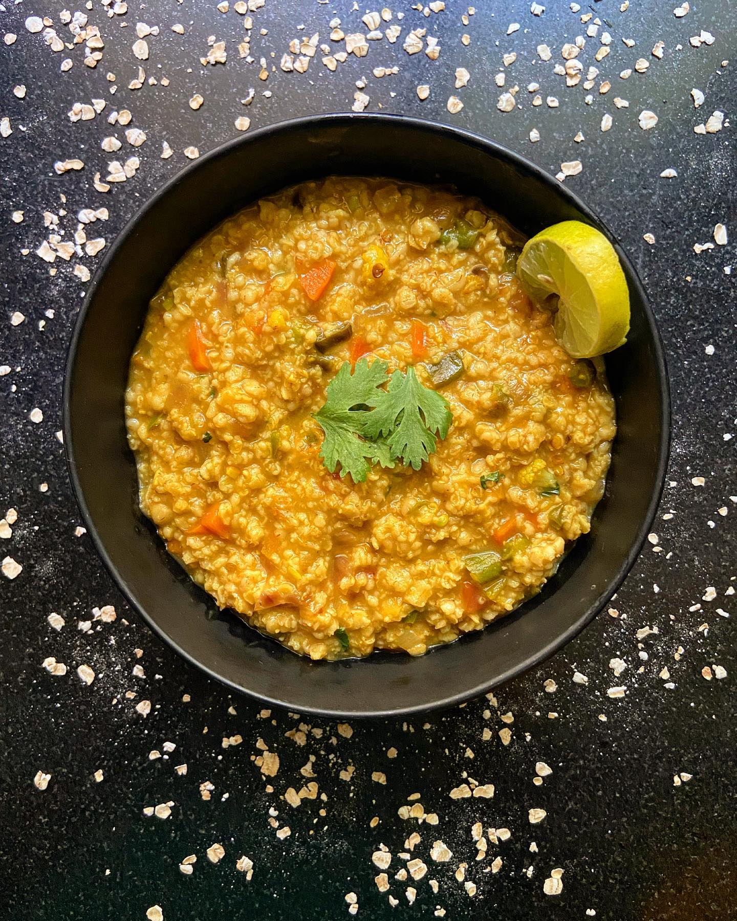 How To Eat Oats Without Getting Bored: 9 Creative Ideas To Try
