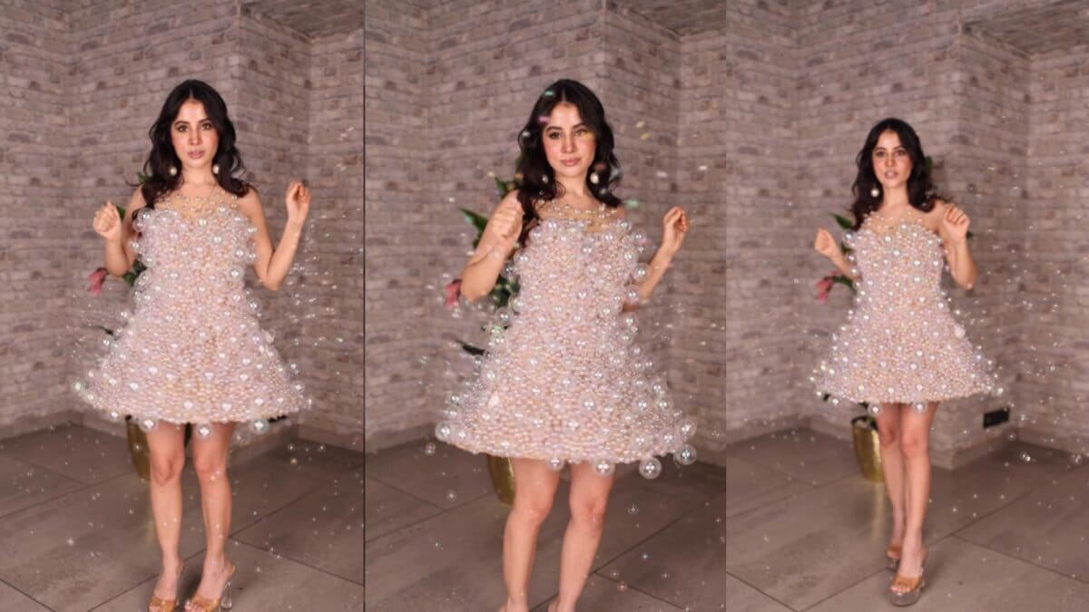 Uorfi Javed Turns Herself Into A Walking Bubble Bath And The Internet ...