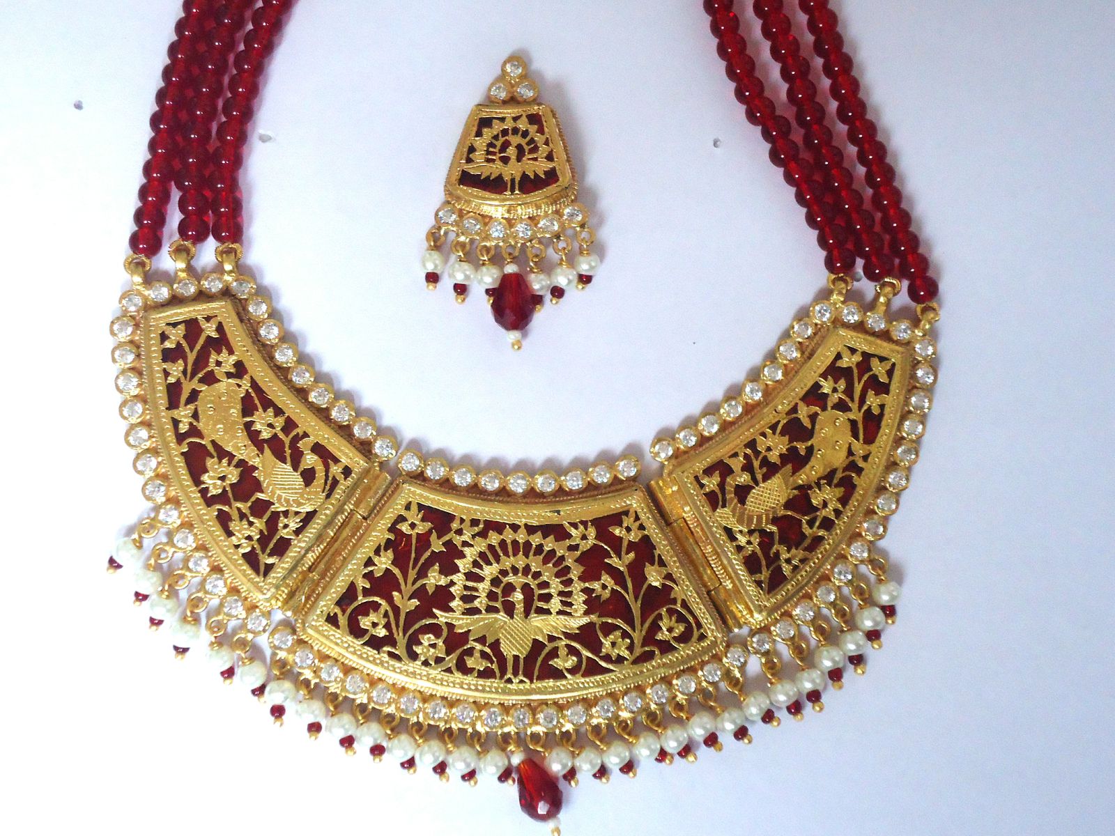 Thewa: A 400-Year-Old Rajasthani Craft That Turns Gold Into Art And A ...