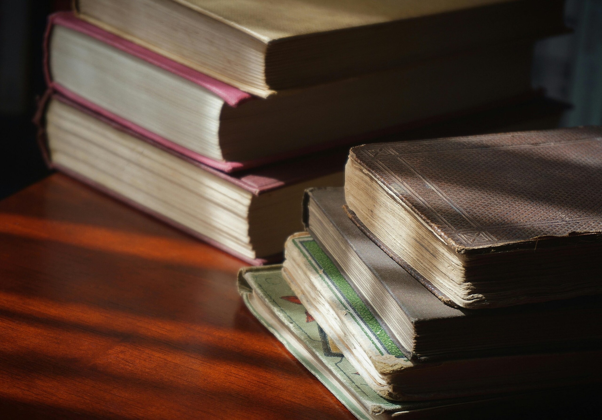 A 7th Century Manuscript Found In Ireland Rewrote English History!
