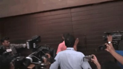 Police Arrive At Abhishek Banerjee’s Kolkata Residence Amid Civic Body ...