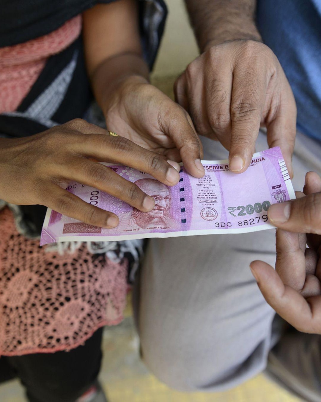 Fake ₹500 Notes Up 20%: How To Spot A Counterfeit Note In Just 10 ...
