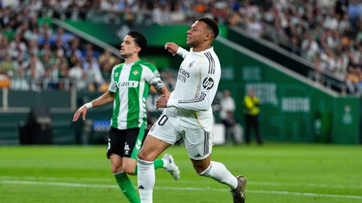 Kylian Mbappé Draws Ire After Beach Break While Sidelined from El ...