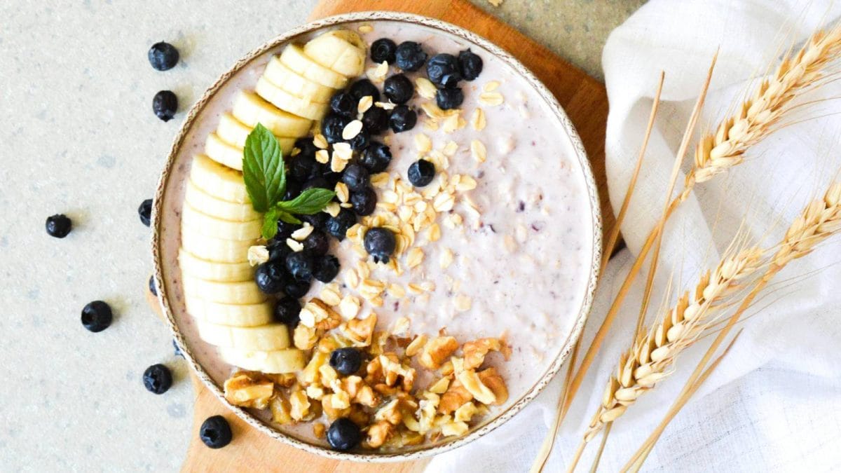 How To Eat Oats Without Getting Bored: 9 Creative Ideas To Try