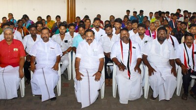 Cracks In AIADMK Again. Why 30 Rebel MLAs Are Rallying Behind Vijay-Led ...