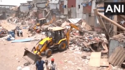 Shut Since Bandra Demolition, Station's Foot-Over-Bridge Exit Has No ...