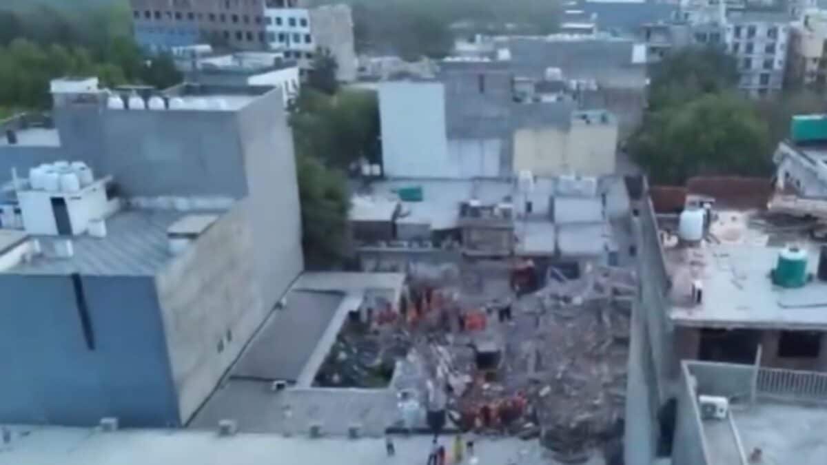 Another Building Collapses In Delhi After Explosion, Several Feared ...