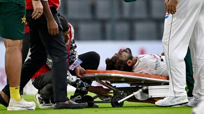 Pakistan Fast Bowler Hasan Ali Stretchered Off After Nasty Head Injury ...