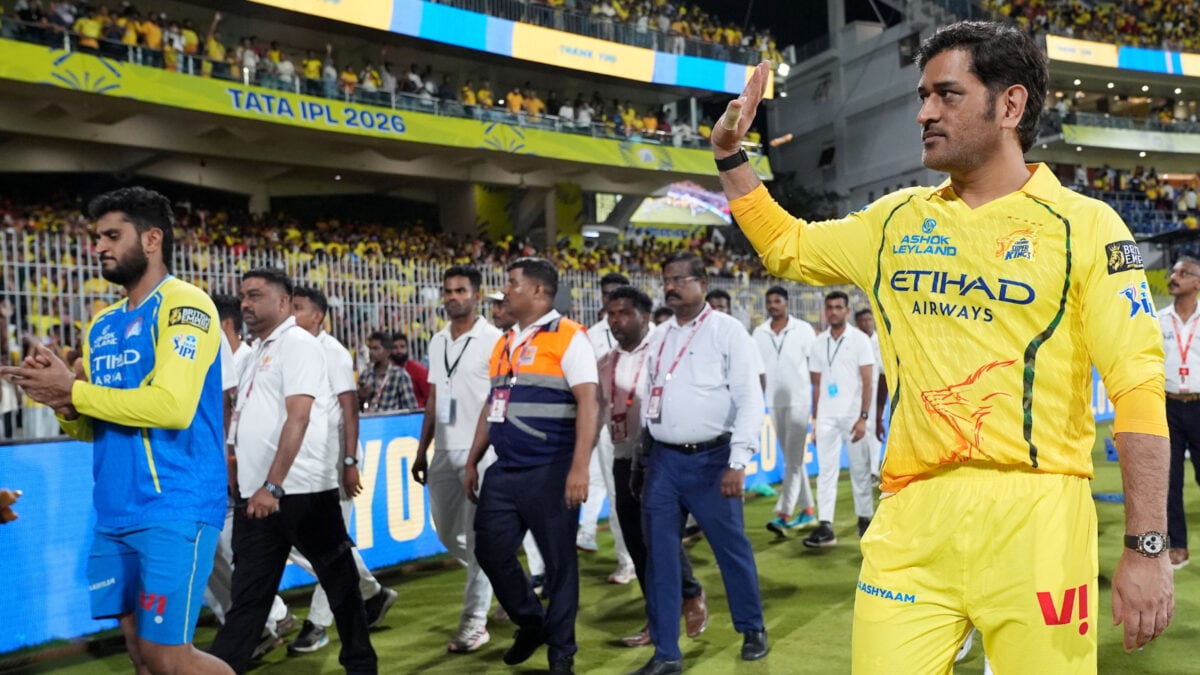 MS Dhoni Heads Home To Ranchi: Will His 18-Year IPL Streak End ...