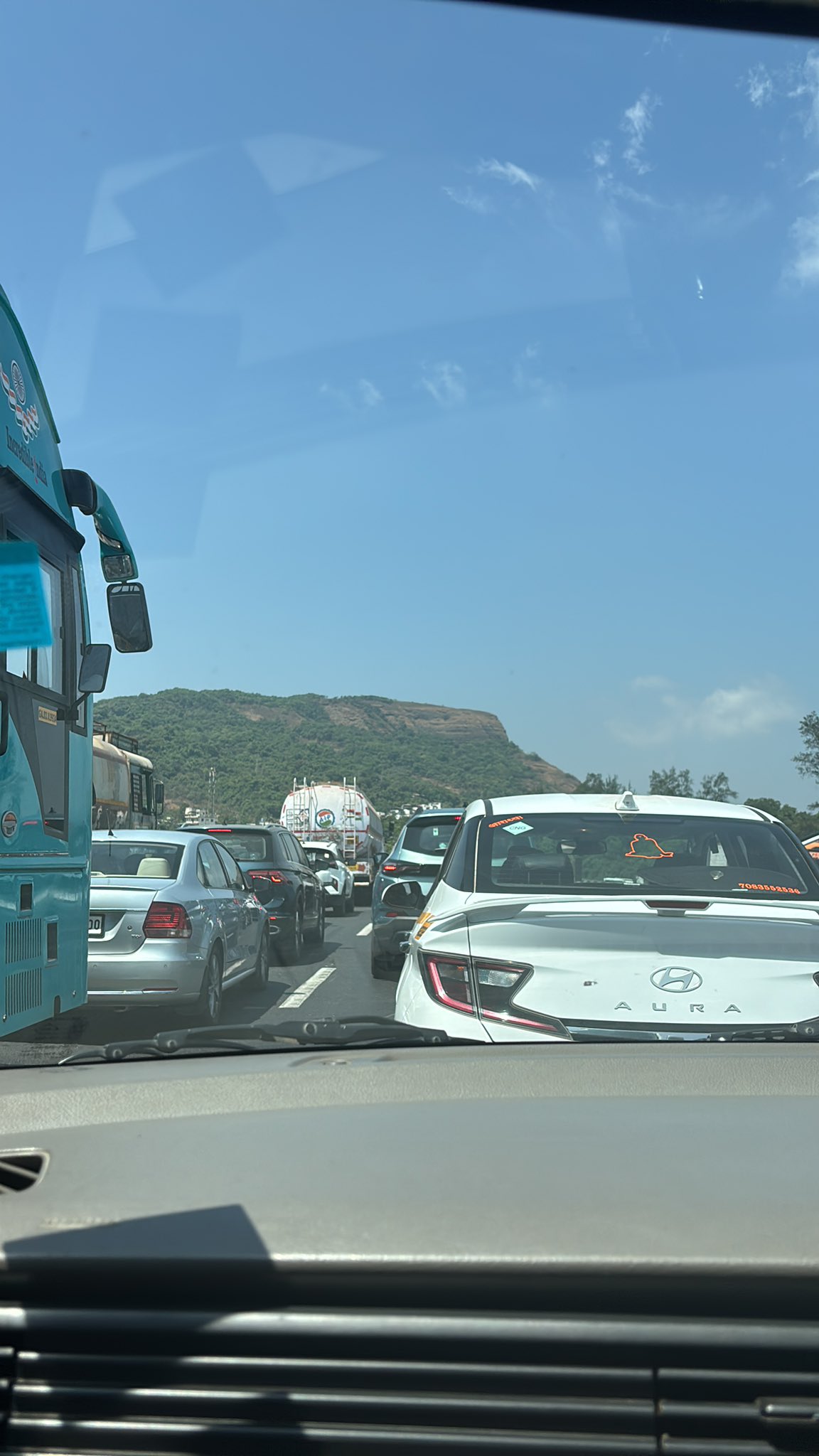 Massive Traffic Jams On Mumbai-Pune Expressway Amid 'Missing Link' Buzz ...