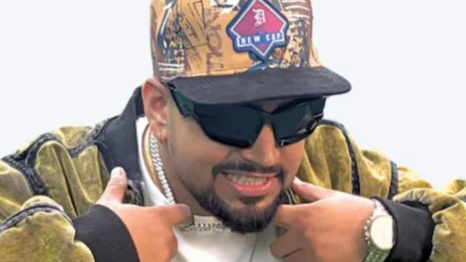 MP Boy, Mumbai Stage: Who Is Santy Sharma & Why Is He Calling ...